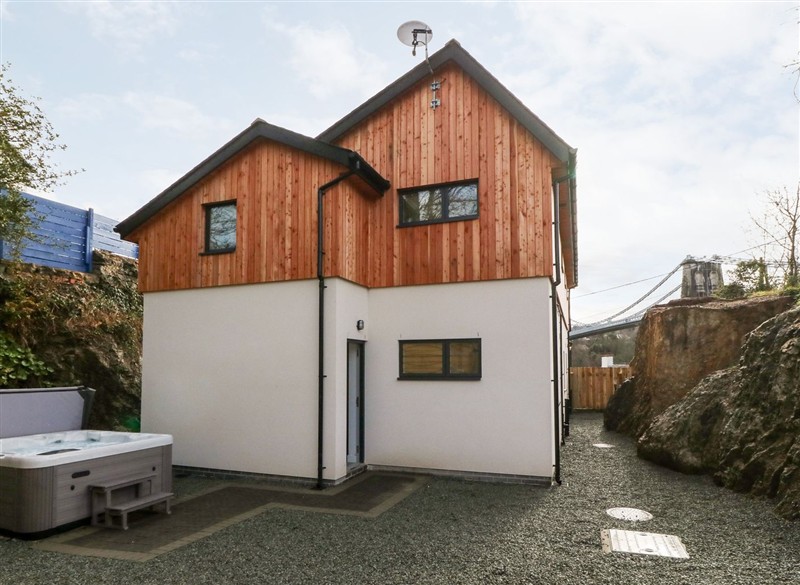 Ty Chwarel in Menai Bridge is a hot tub holiday which sleeps 8 people